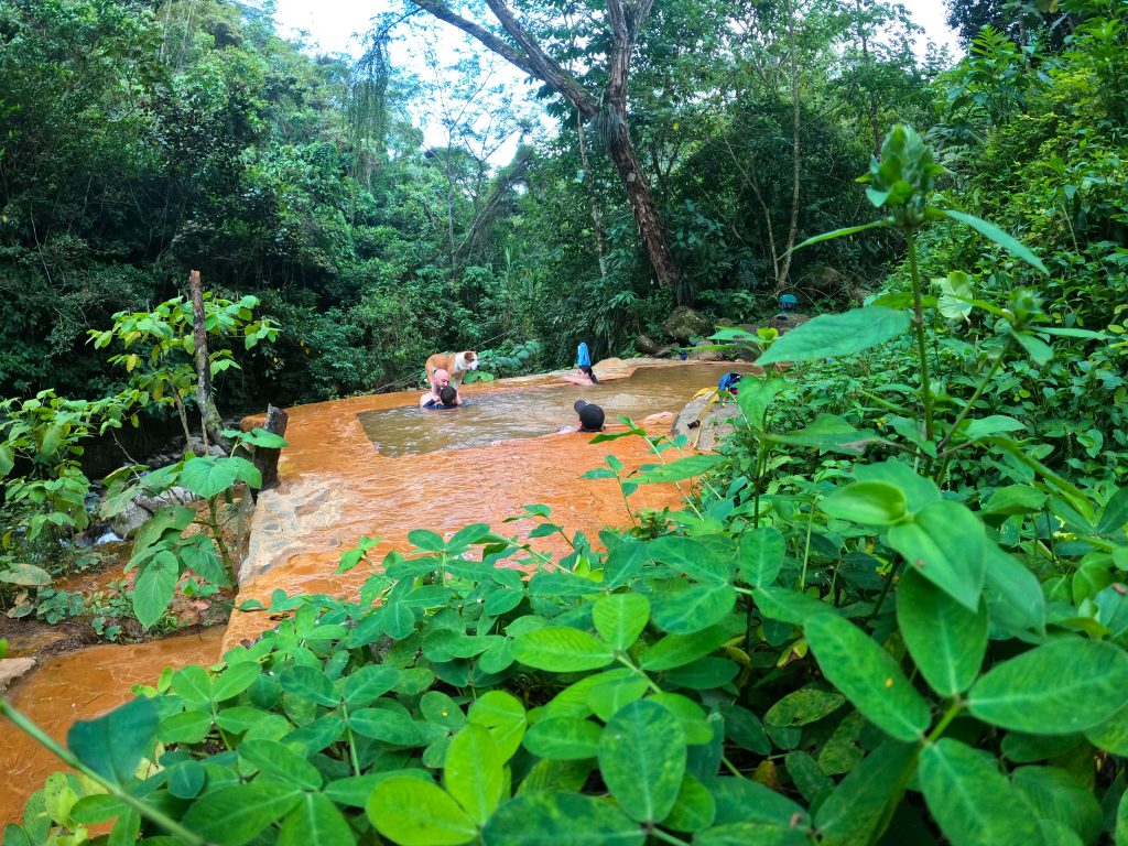 Aguas Termales | Colombia - Termales El Escondite