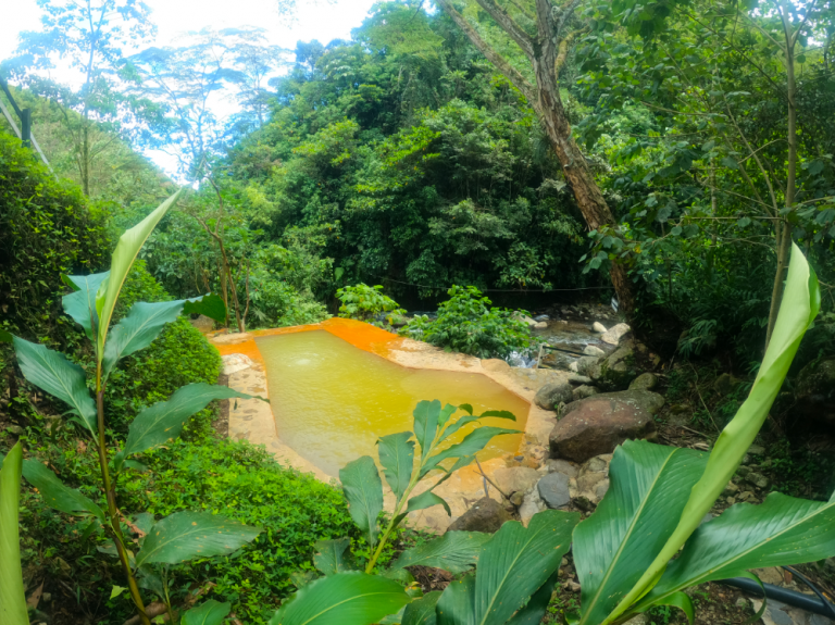 Aguas Termales | Colombia - Termales El Escondite